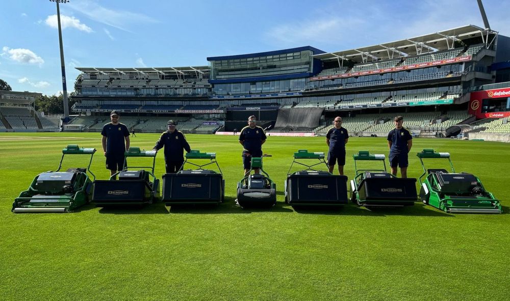 Professional lawn mowers and sports grounds maintenance equipment ...